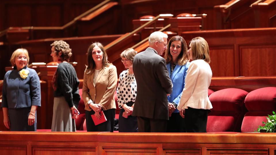Women reminded of their infinite value at general LDS women’s session ...